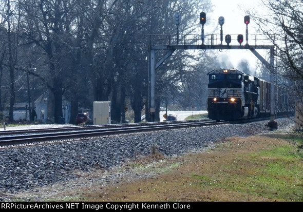 NS train #118 (Manifest) (Macon, GA - Linwood, NC) (pic 1)